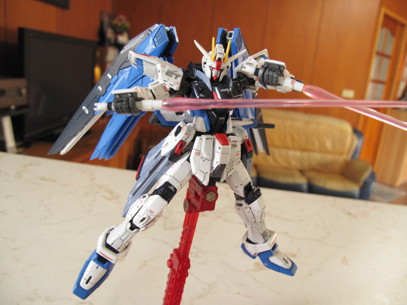 RG Freedom Gundam – 一天到晚作模型的MS翰
